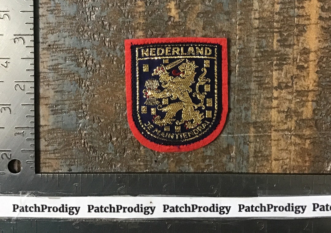 Vintage Nederland Coat of Arms Crest Netherlands Travel Souvenir Woven ...