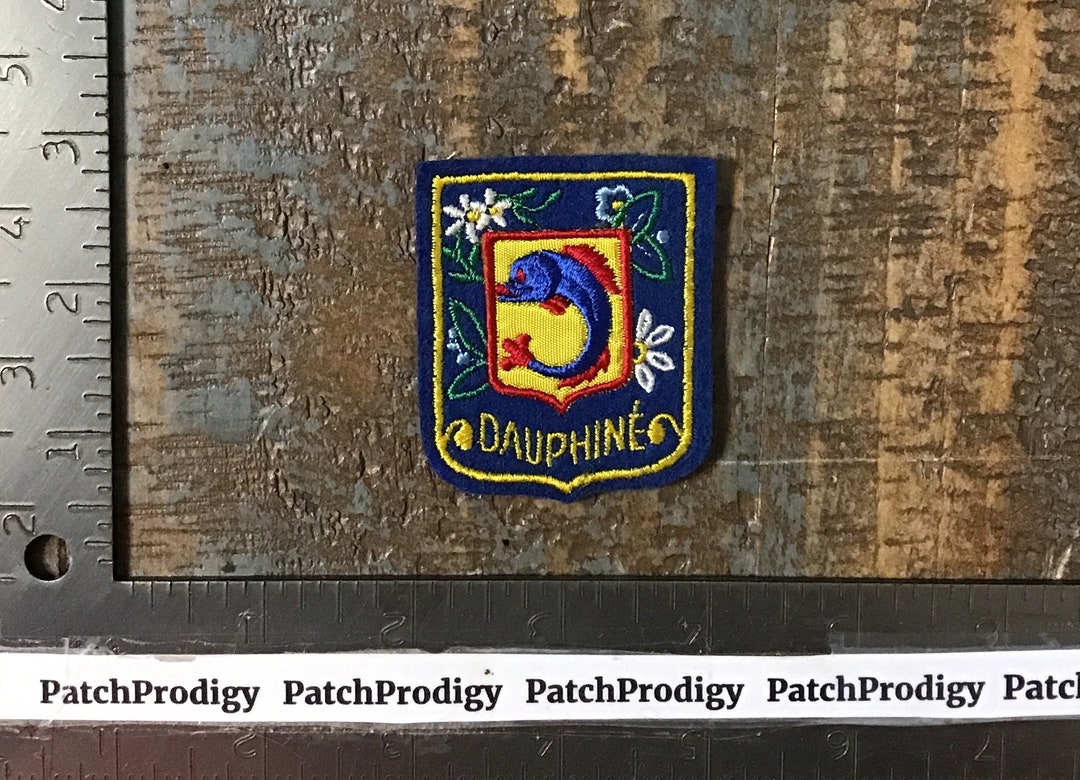 Vintage DAUPHINÉ France Coat of Arms Crest Shield Travel Souvenir Sew ...
