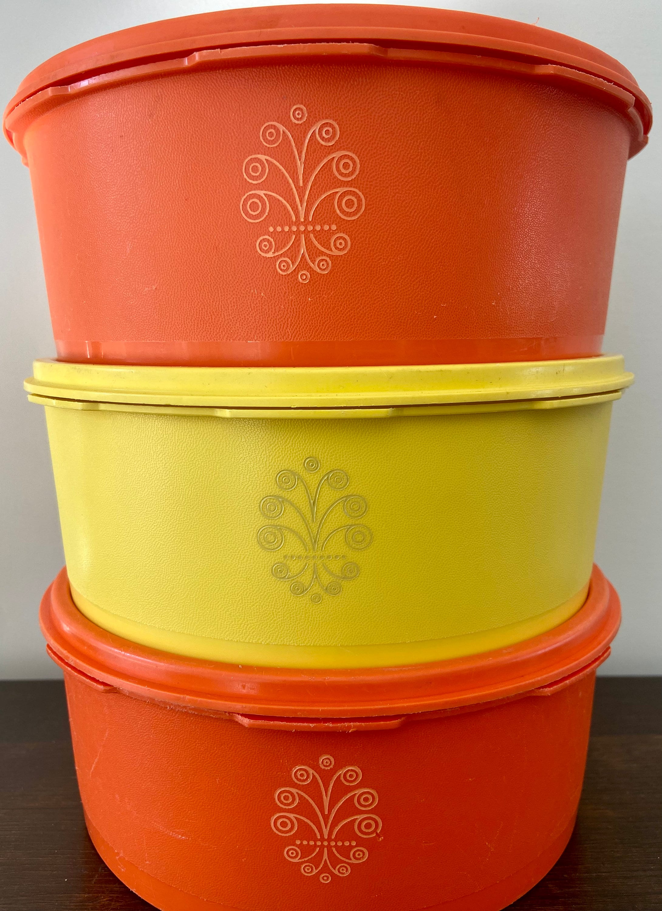 Vintage 1970s Retro MCM Tupperware Round Servalier Stackable Canisters ...