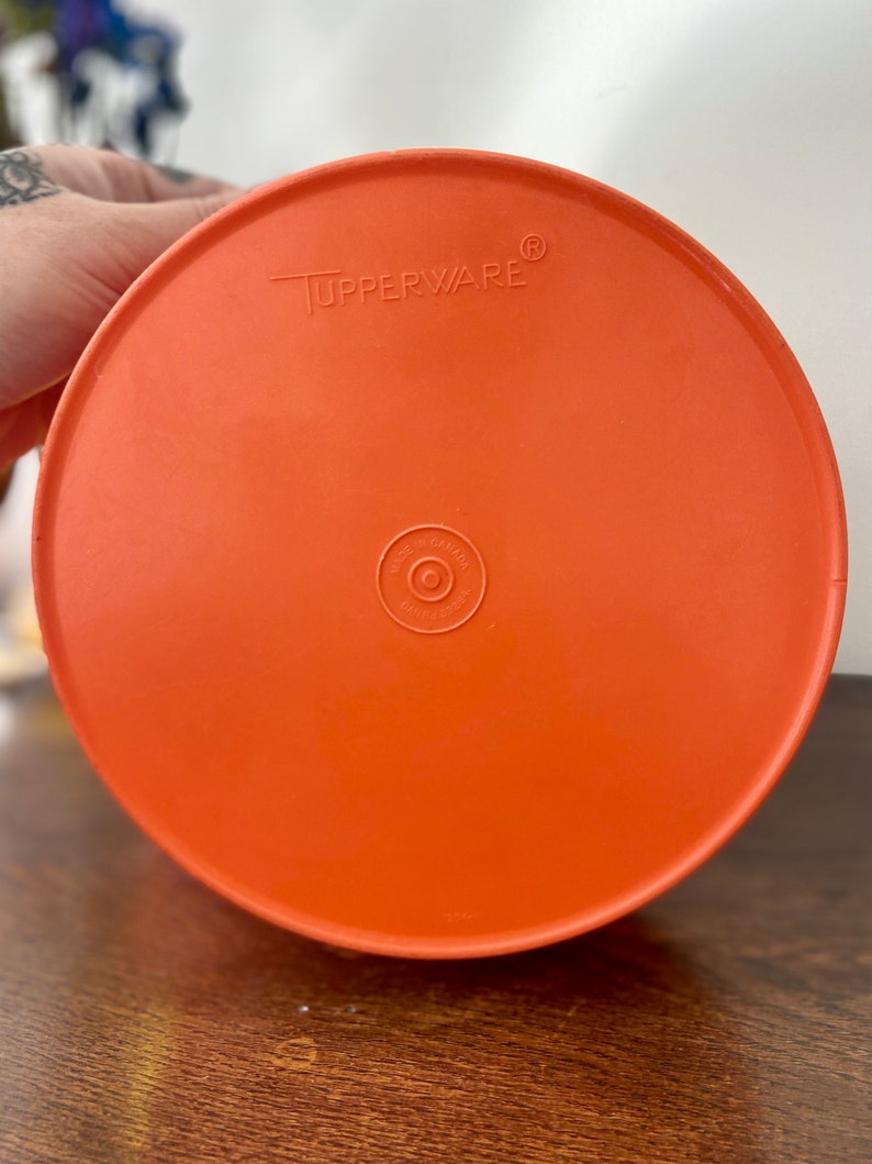 Vintage 1970s Retro MCM Tupperware Round Servalier Stackable Canisters ...