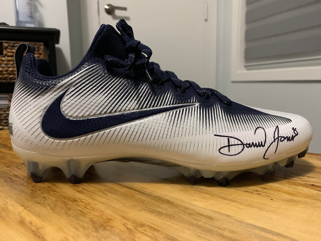 Daniel Jones Signed Football Cleat (beckett Authentication) - Etsy