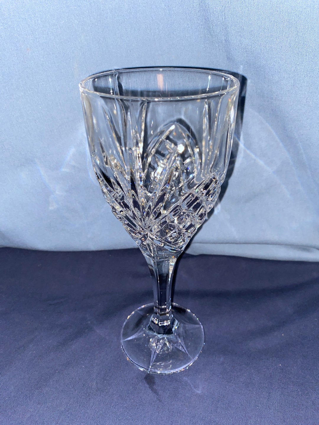 Godinger Dublin 7 5/8 Blown Glass Wine Glass - Etsy