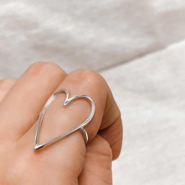 Hollow Heart Ring - Etsy