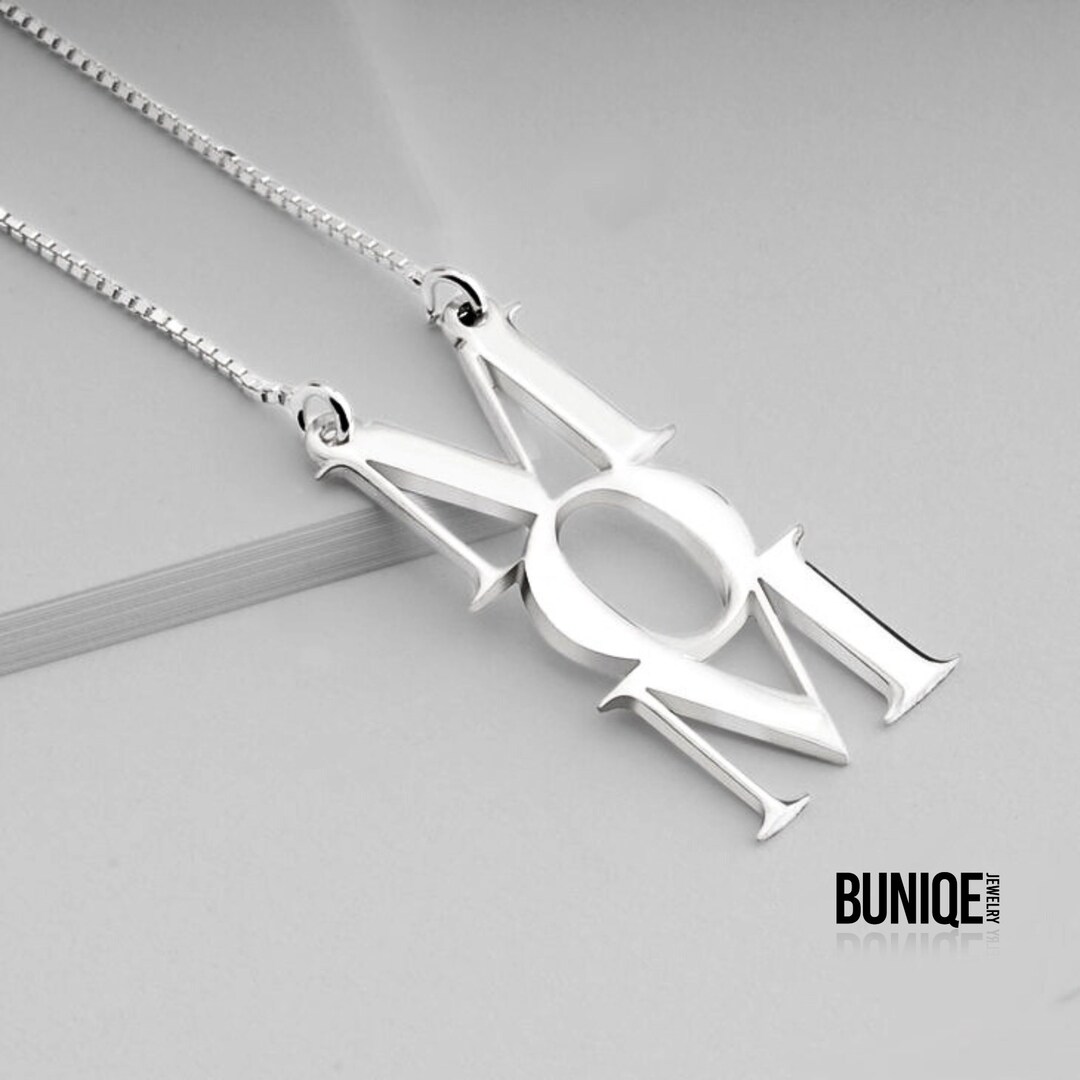 Engraved Vertical MOM Necklace – Sterling Silver Custom Name Necklace ...