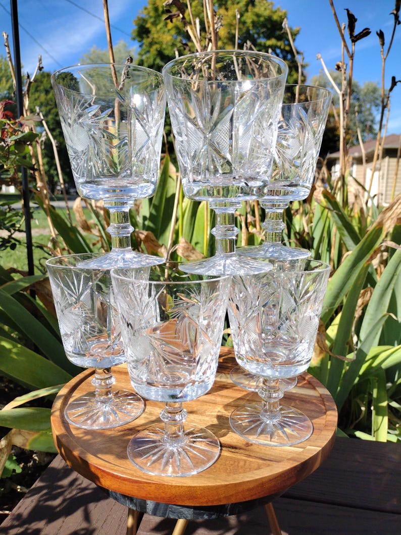 Juego de 7 copas vintage de cristal tallado con diseño de estrella ...