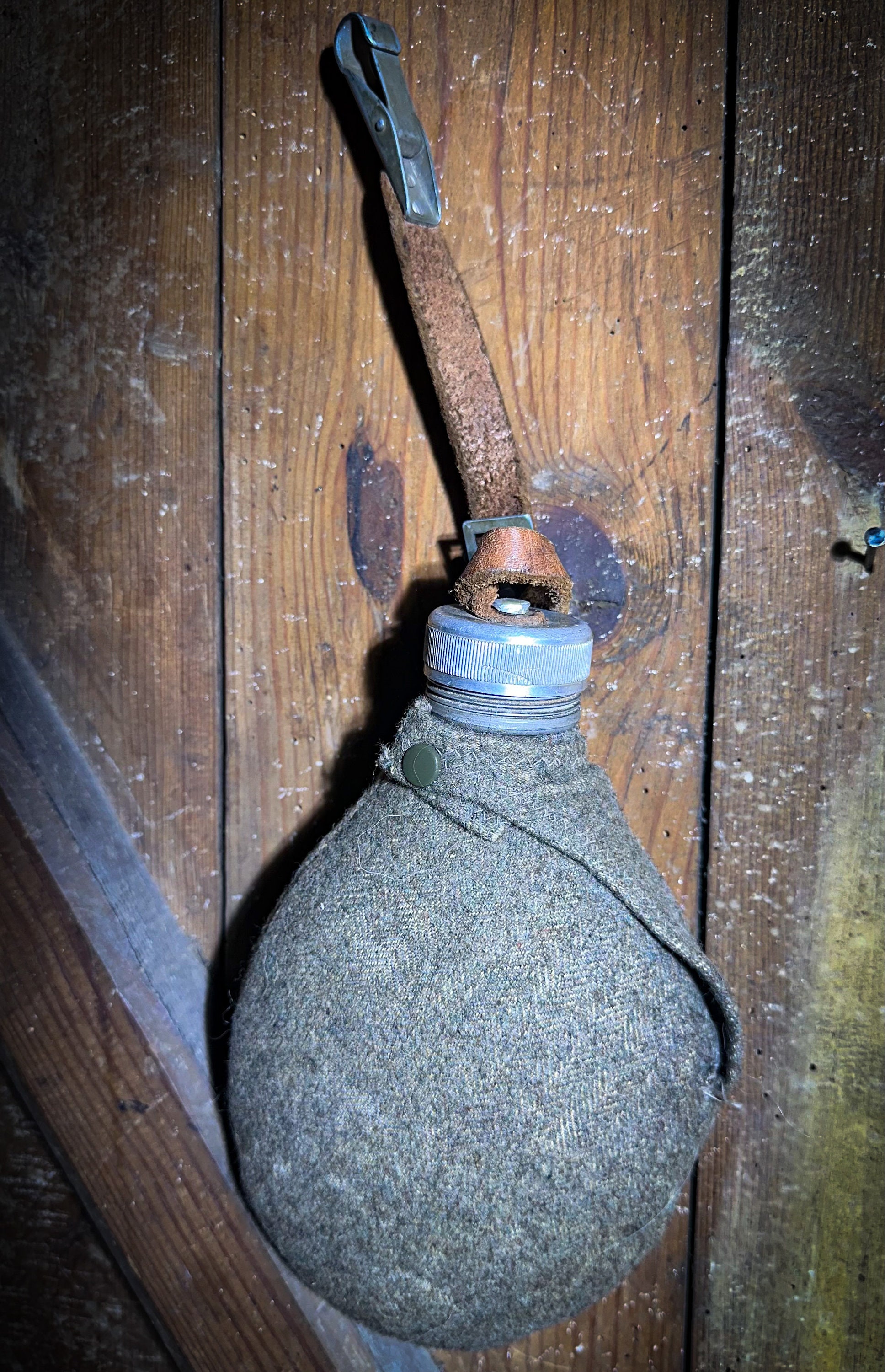 Swedish M31 Canteen Flask With Wool Cover and Leather Strap WW2 Army ...