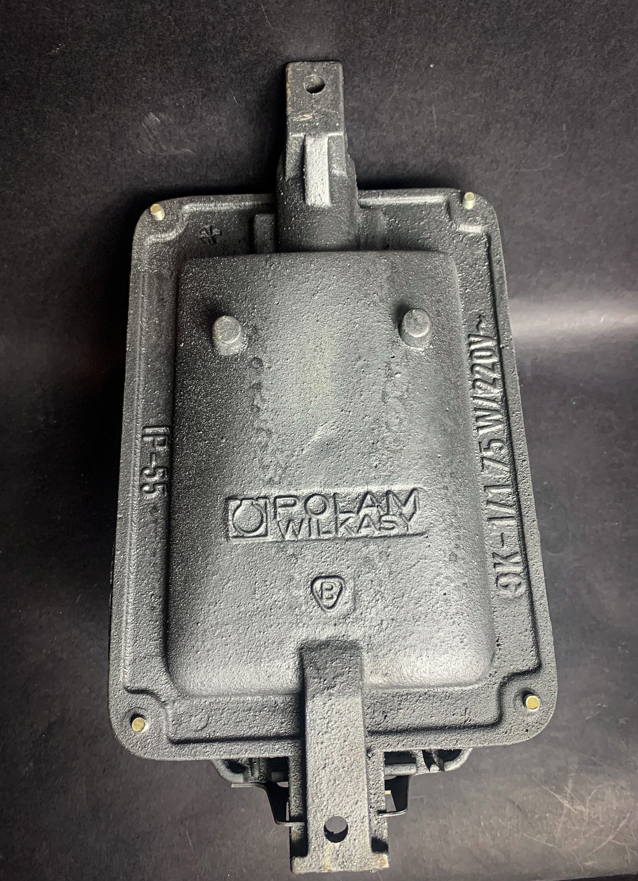 Retro Industrial Wall Caged Wall Light, Heavy Duty Factory Light From ...