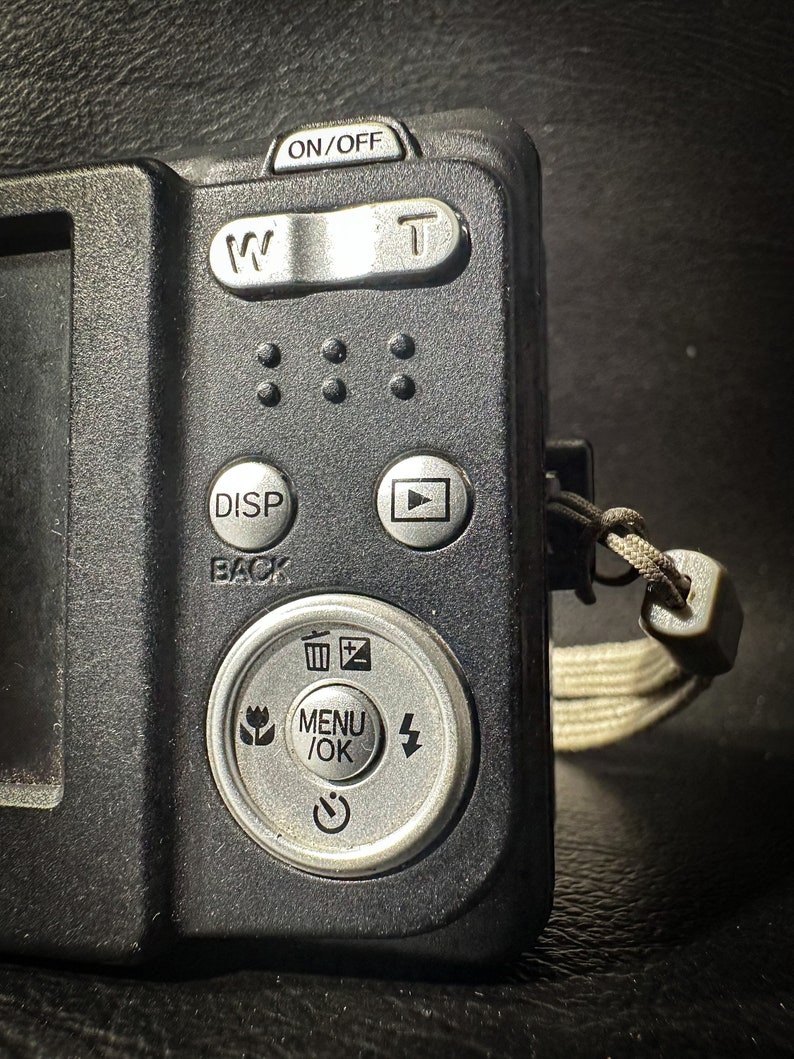 Buy FUJIFILM FINEPIX C20. Cool Vintage Digital Camera From 2000s ...