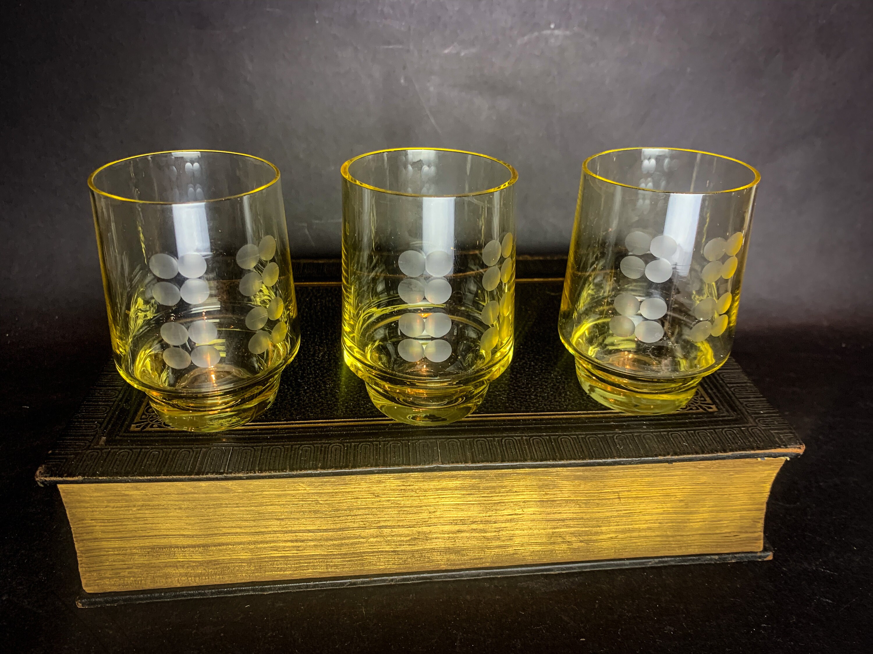Set of 6 Adorable RARE Vintage Yellow Glass Ussr Vodka/liquor/balsam or ...