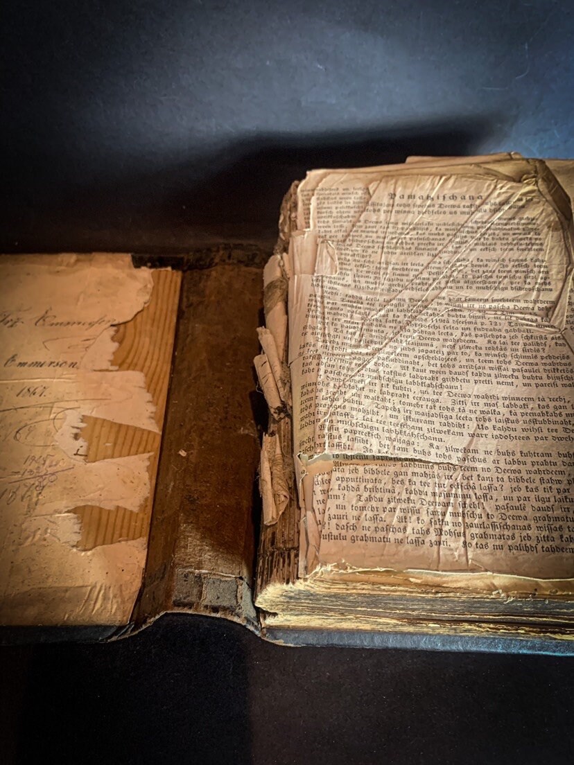 200 Years Old ANTIQUE Latvian Gothic Bible for Old and New Testament ...