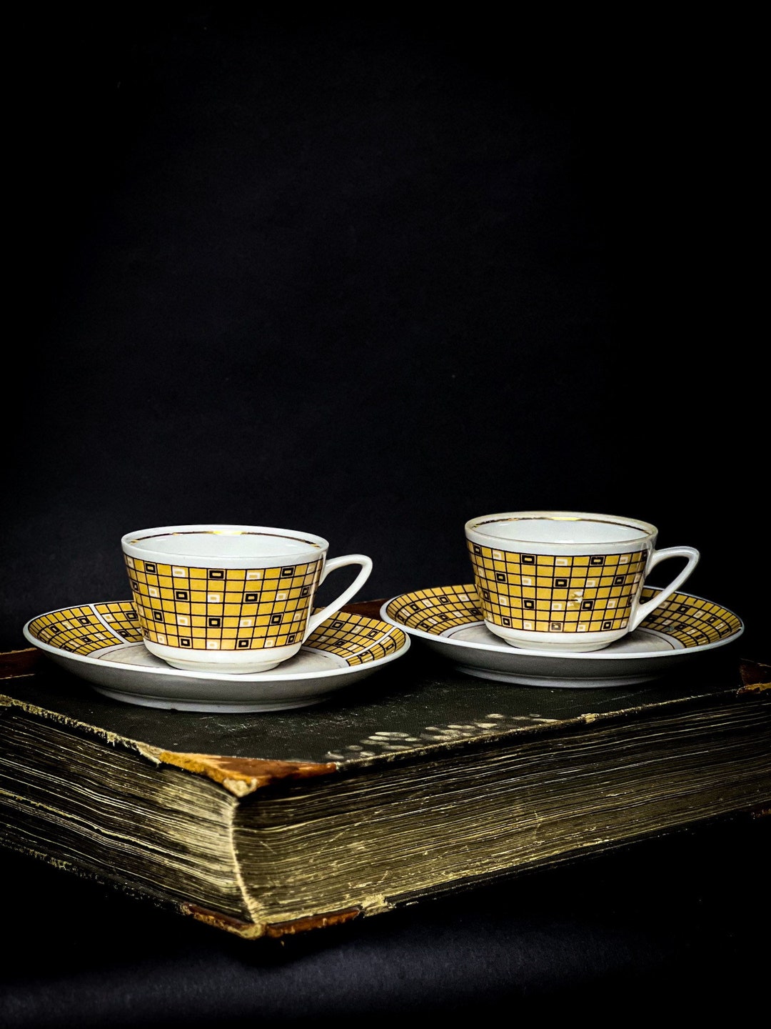 VINTAGE USSR Soviet Porcelain Tea Cups and Saucers. Riga Porcelain ...