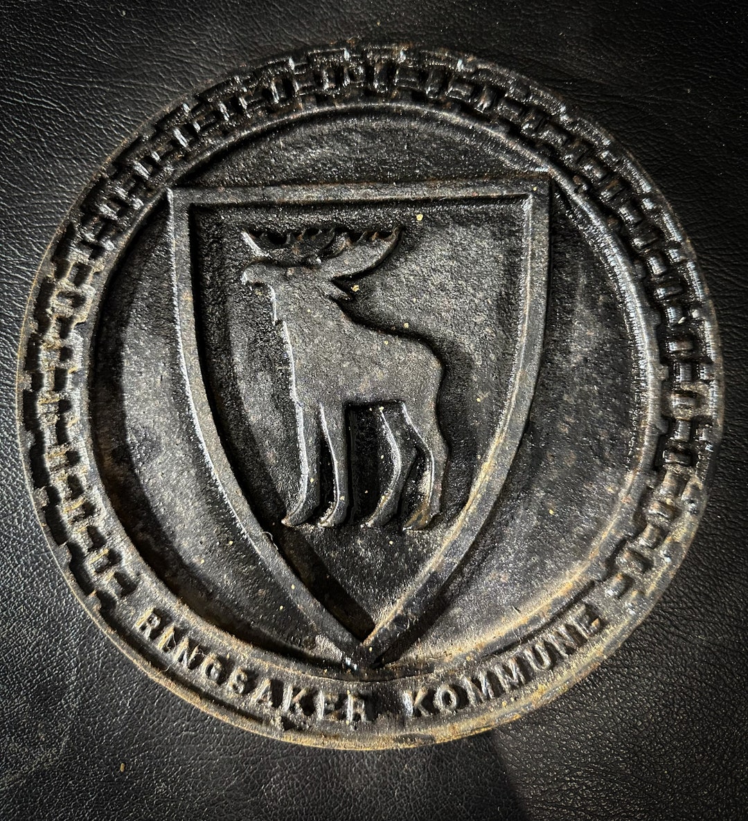 Cast Iron Plate, Iron Wall Decor, Cast Iron Deer, RINGSAKER KOMUNNE ...