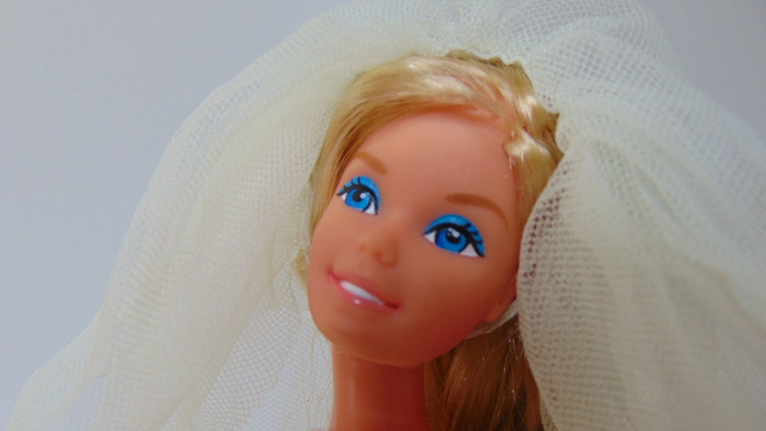 Vintage Superstar Era Barbie Doll From 1978 Beautiful Bride Barbie 9907 ...