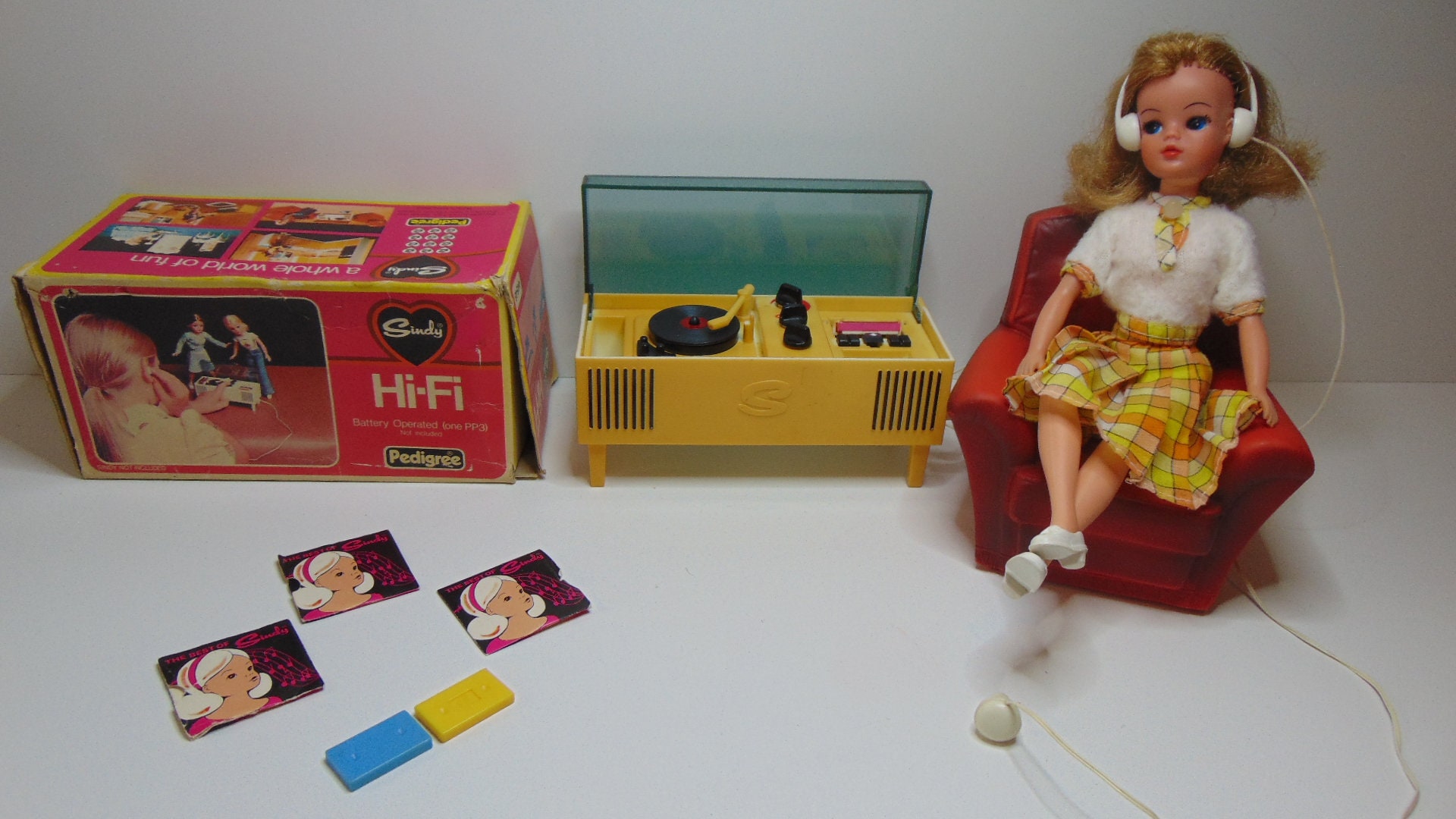 Beautiful Set of Vintage Sindy Barbie Doll With Her Hi-fi and Her Own ...