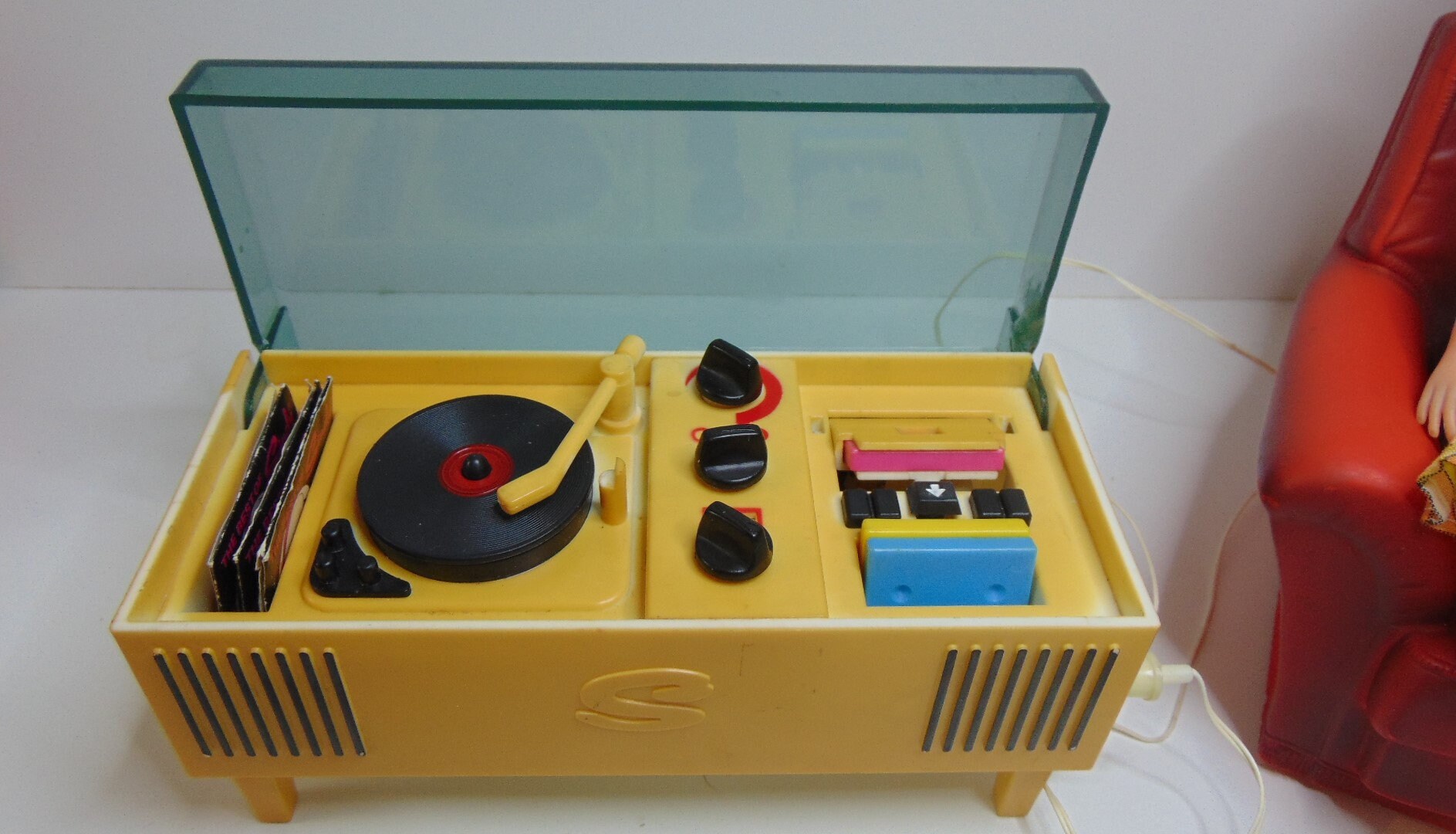 Beautiful Set of Vintage Sindy Barbie Doll With Her Hi-fi and Her Own ...