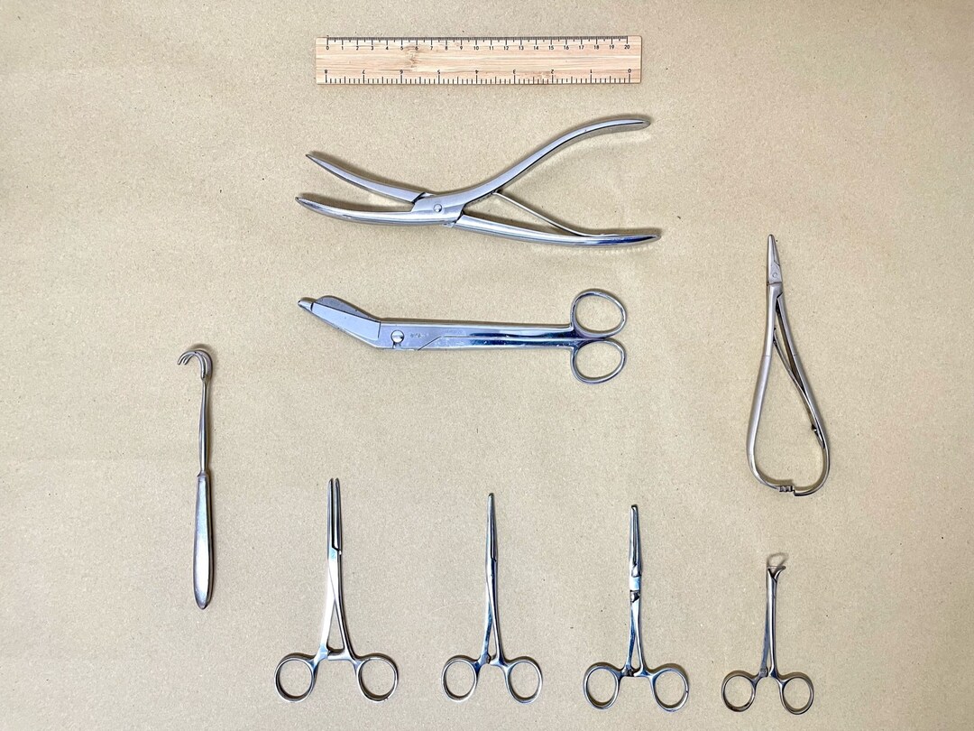 Set of 8 Surgical Instruments - 60s (1) - Etsy