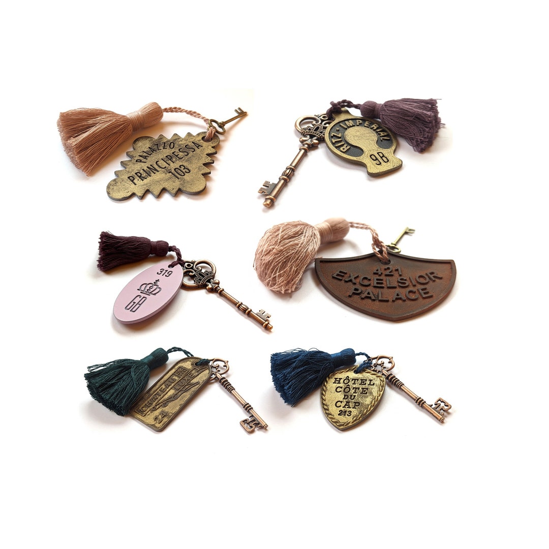 Limited Edition: the Crossed Keys Collection Replica Props Grand ...