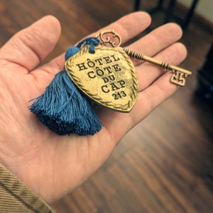 Limited Edition: the Crossed Keys Collection Replica Props Grand ...