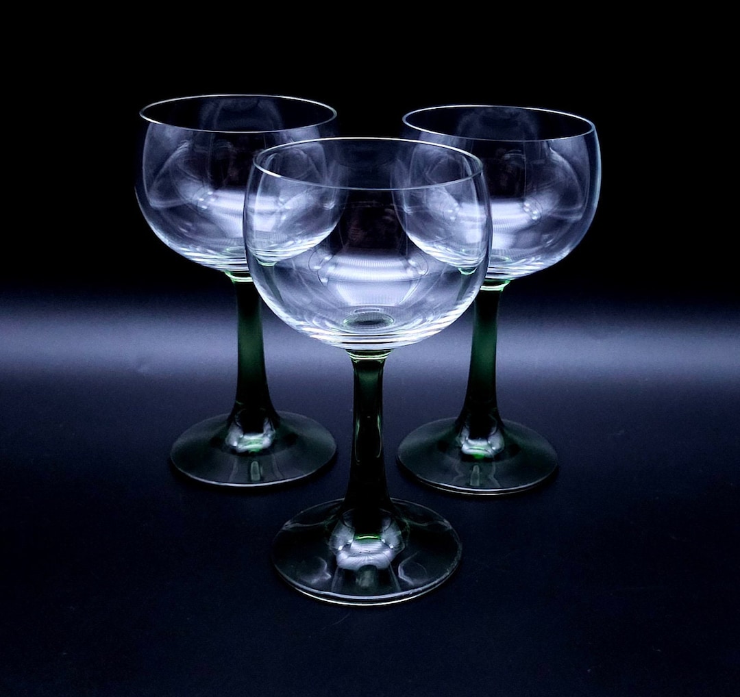 Arcoroc France Wine Glasses - Green Foot - Made in France - Set of 3 - Etsy