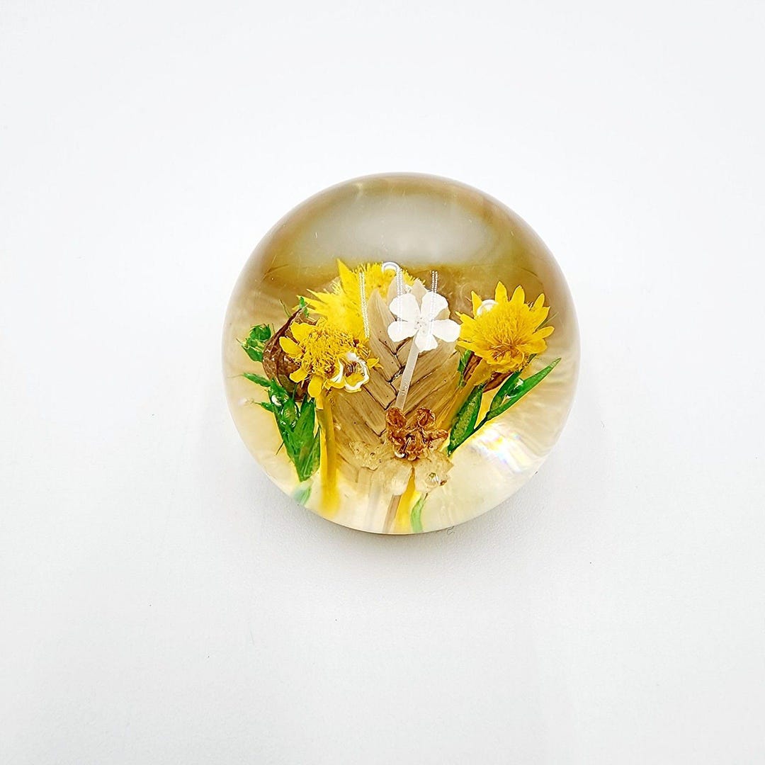 Botanical Gems Lucite Encased Flowers Paperweight by Granny's Creations ...