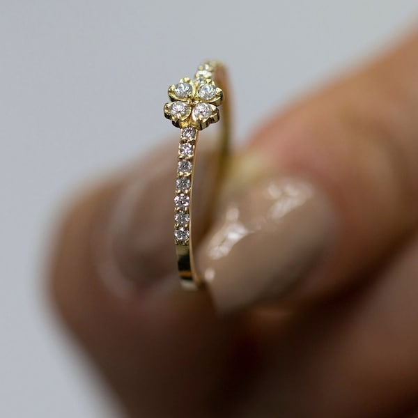 Clover Design - Etsy