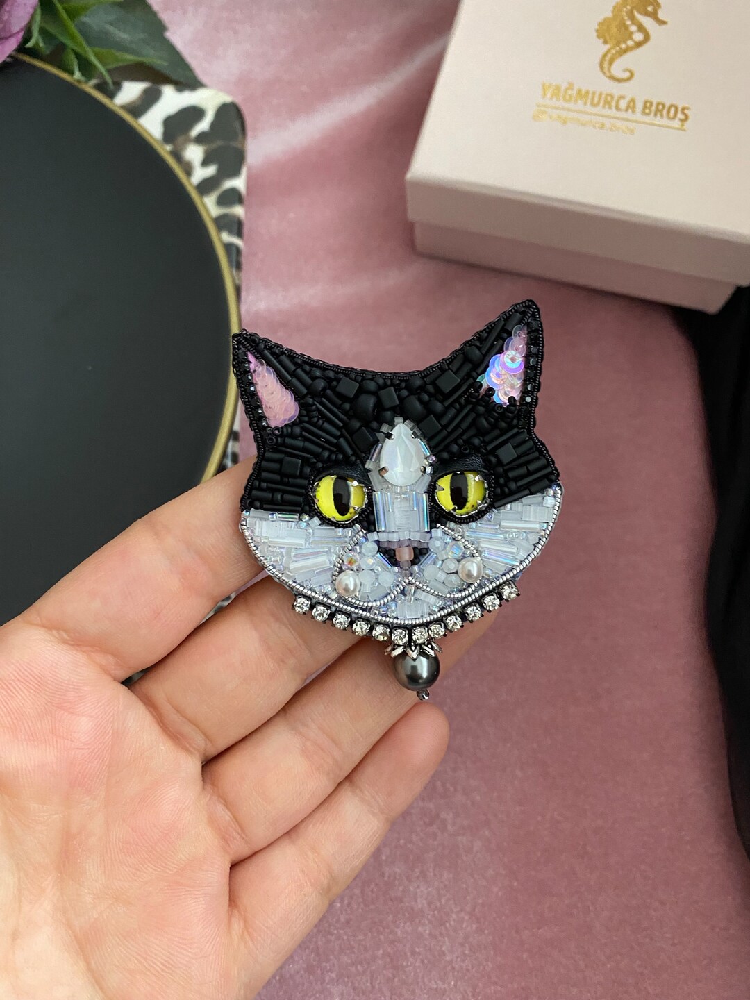 Embroidered Pet Portrait Brooch, Cat Face Badget, Handmade Cat Jewelry ...