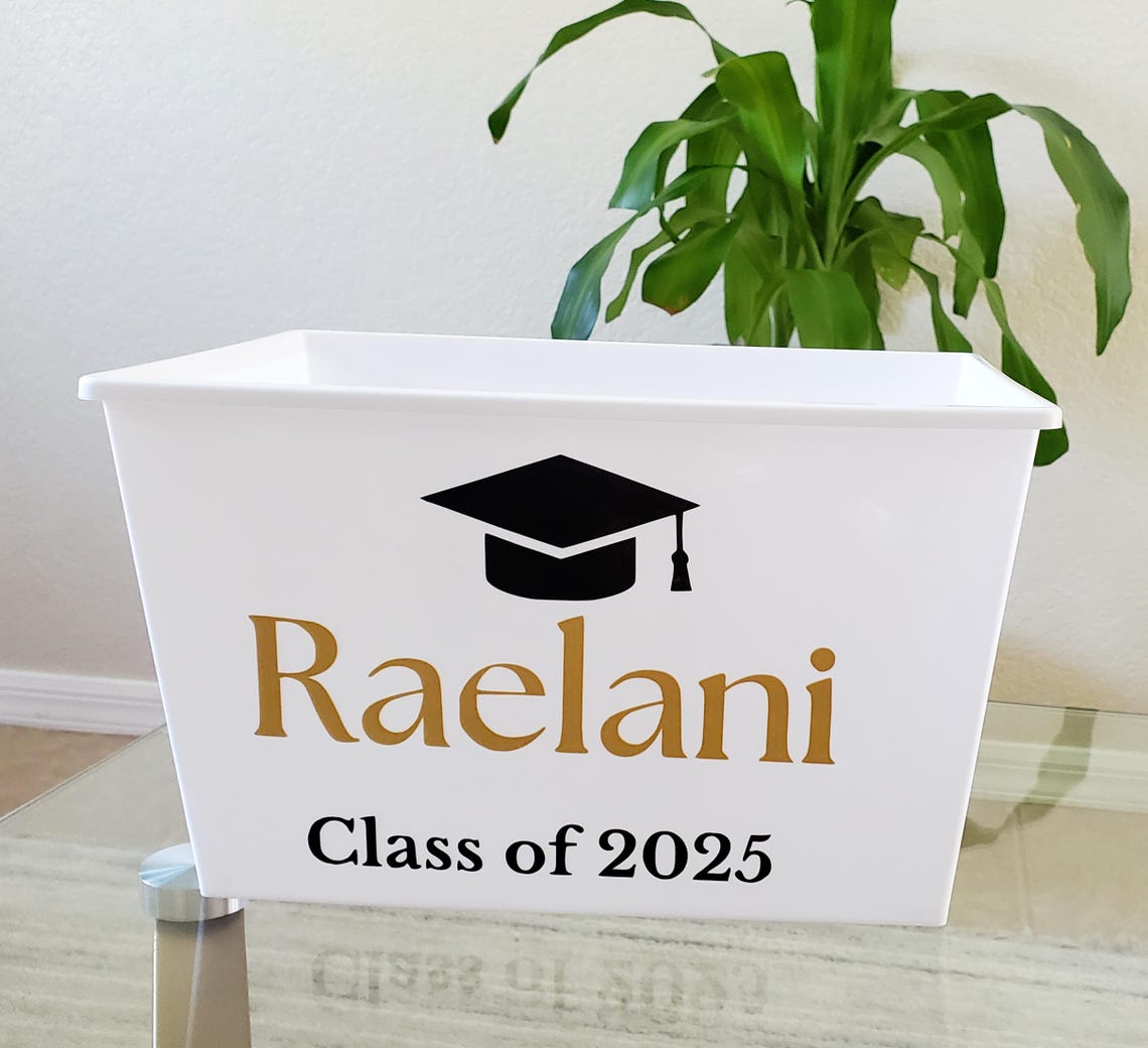 Personalized Graduation Basket, Grad Custom Class of 2026 Bucket, Grad ...