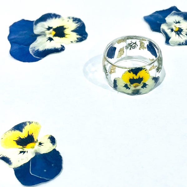 Pansy Flower Ring - Etsy