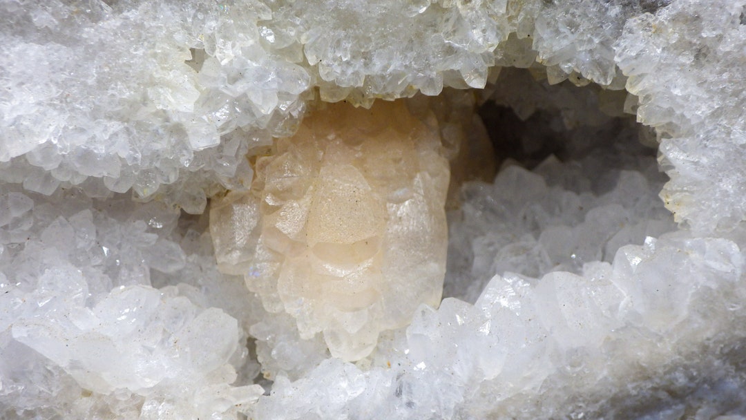 Great Keokuk Geode Half With Pink Calcite Quartz Crystal and - Etsy