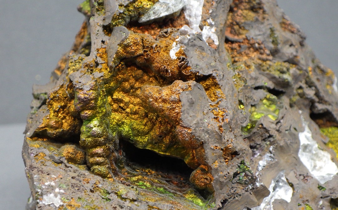 Great Green to Copper Color Iridescent Hematite Over Goethite turgite ...