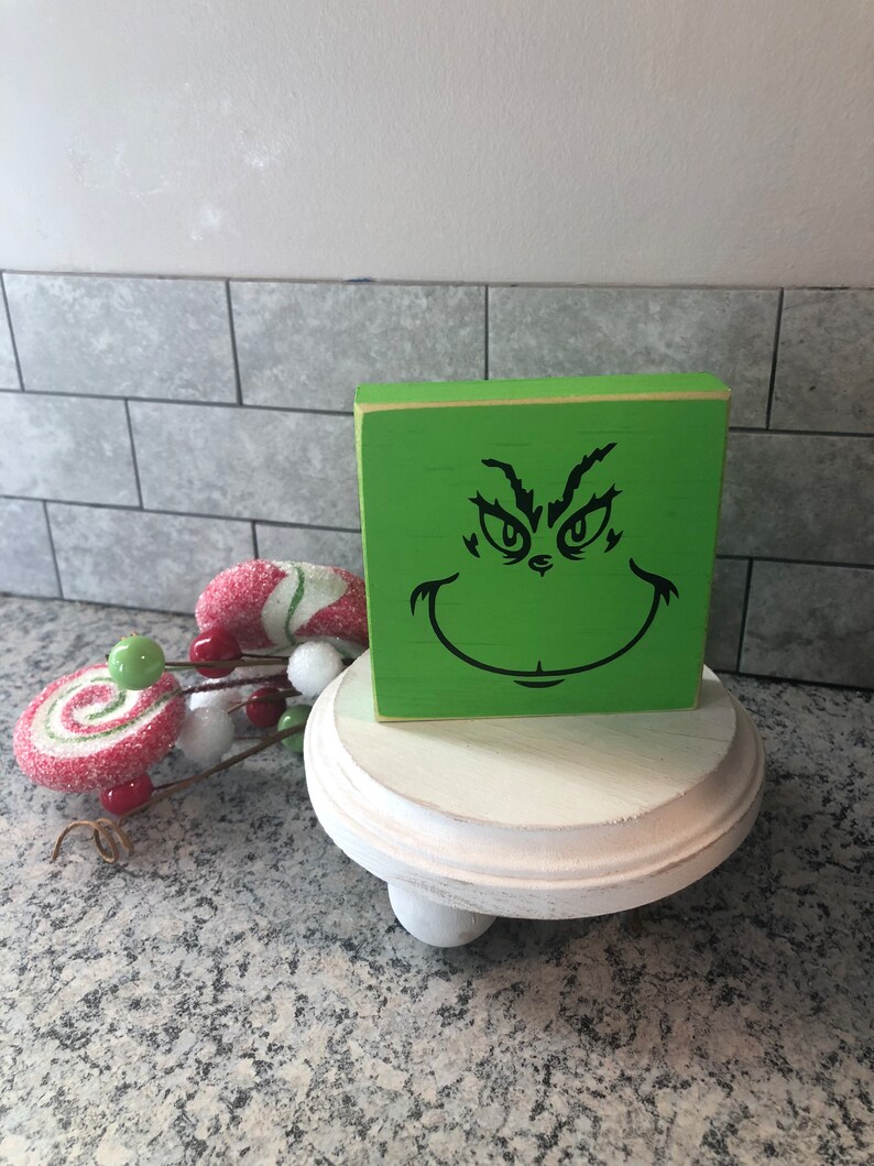 Grinch Signs Grinch Tiered Tray Signs Shelf Sitters - Etsy
