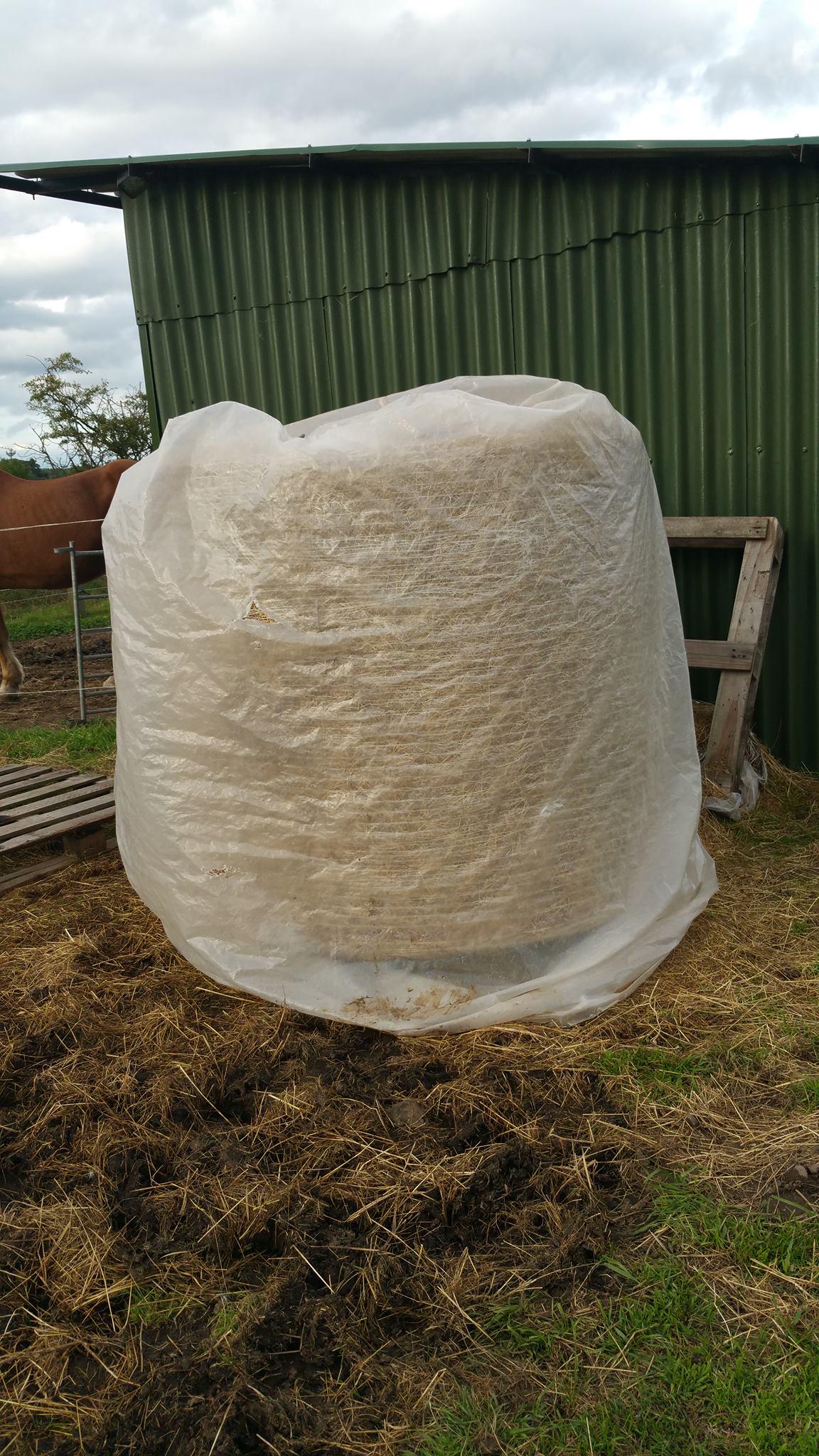 Recycled Plastic Waterproof Horse Hay Bale Cover 5FT Extra Large Extra ...