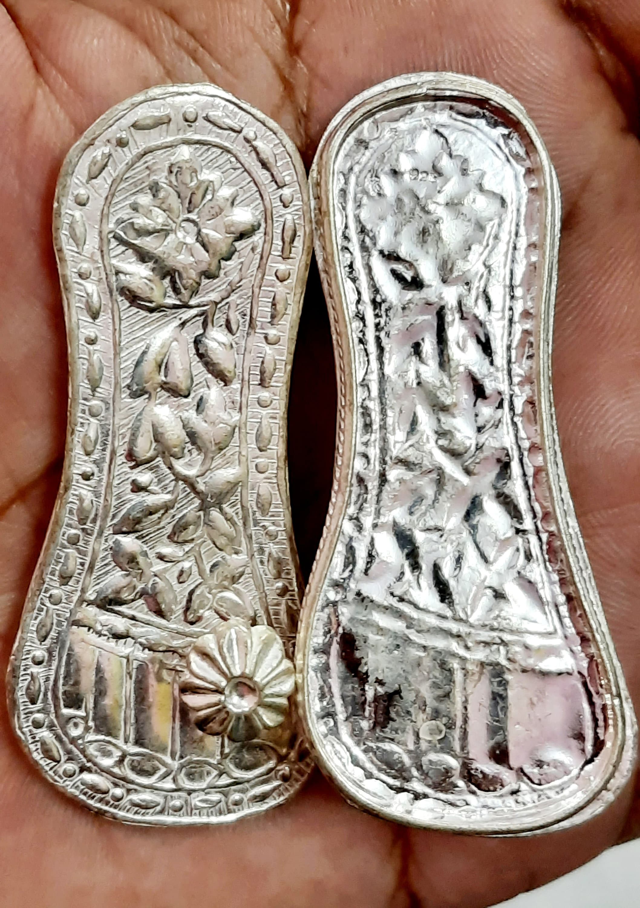 925 Silver Hindu Religious Laxmi Lakshmi Devi Charan Paduka Pair ...