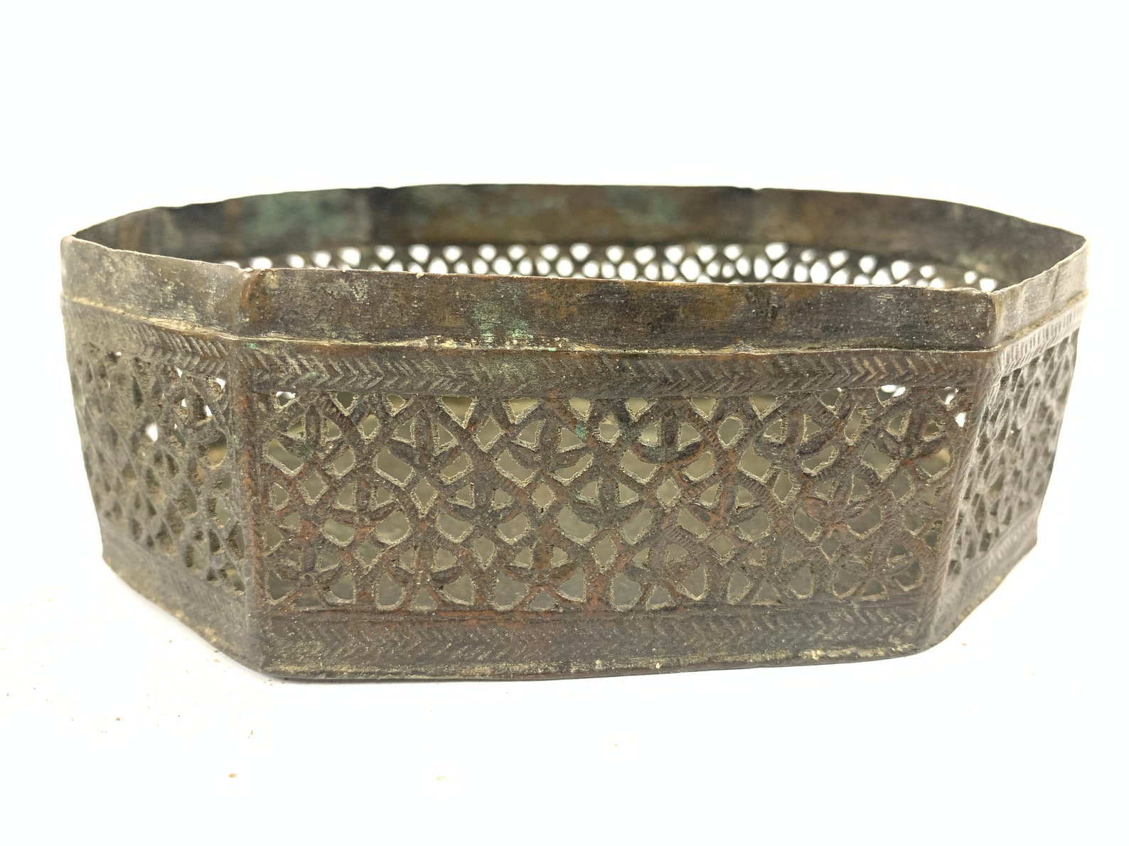 Brass Vintage Mughal Jali Box /bettle and Pan Box/vintage Box/old Brass ...