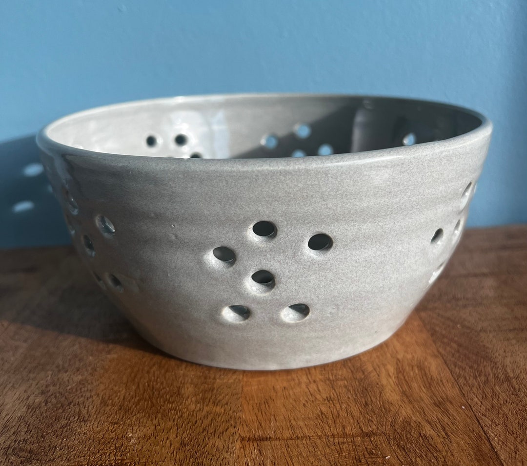 Handmade Berry Bowl Handmade Pottery Ceramic Colander - Etsy