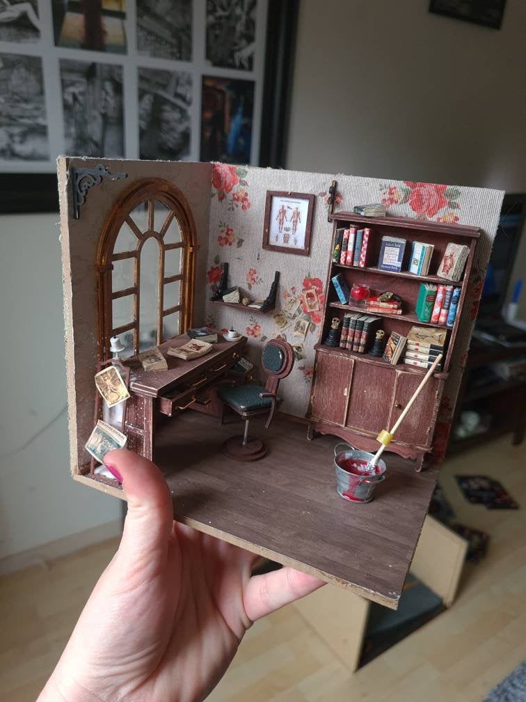 Hannibal Lecter - Desk Research 1:20 - Etsy
