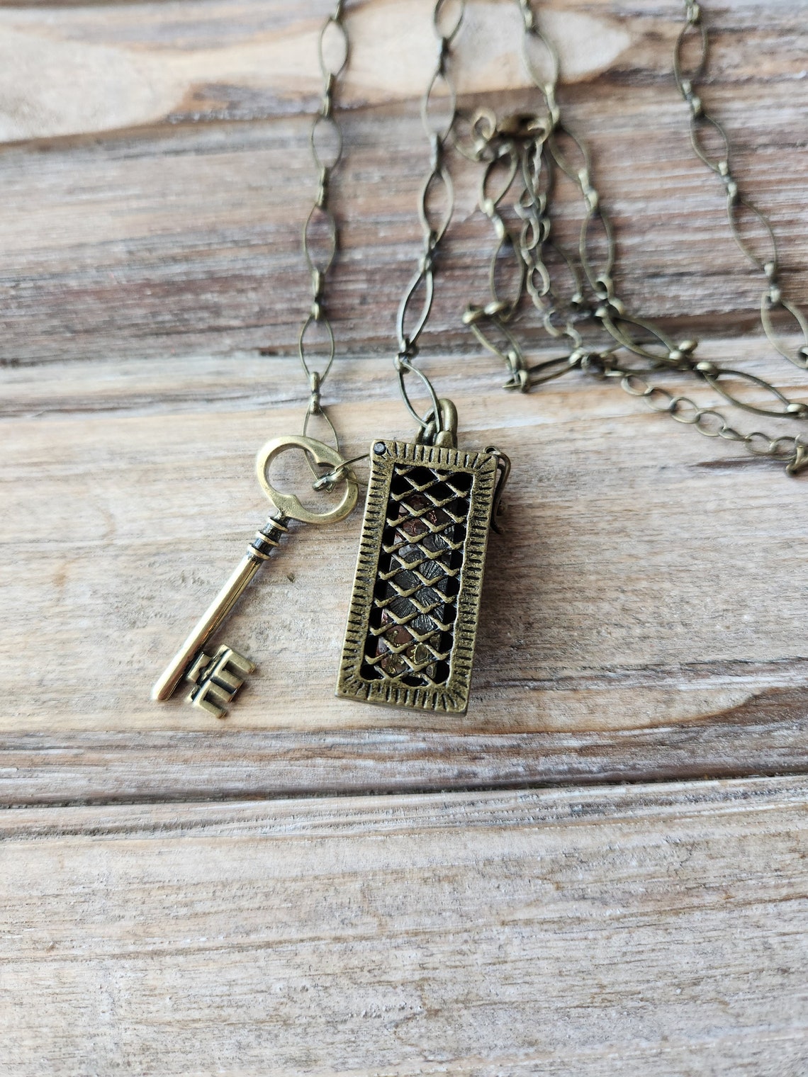 Steampunk Locket Necklace With Key on 30 Matching Chain Working Locket ...