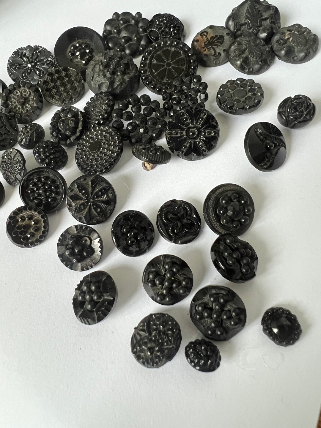 Antique Glass Victorian Era Button Lot Glass Antique Vintage Buttons 47 ...