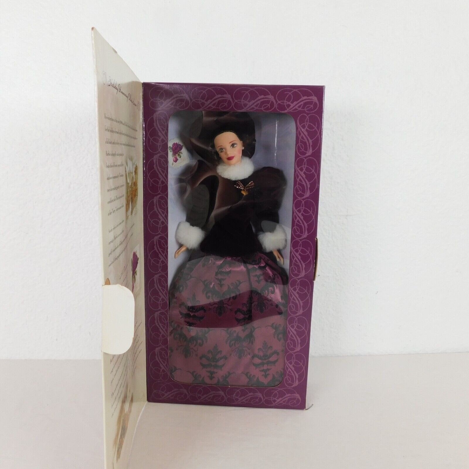 Barbie Holiday Traditions Doll Hallmark Holiday Homecoming Collectors ...