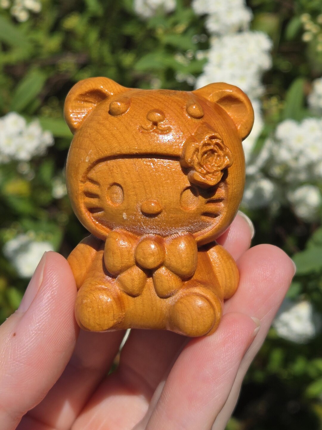 Hello Kitty, Wooden Hello Kitty Carving - Etsy