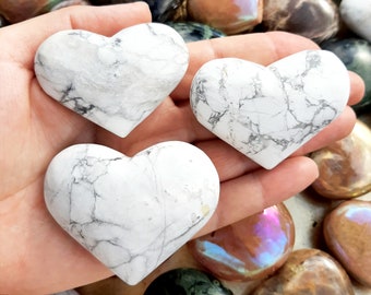 Howlite Heart Crystal Heart Gemstone - Etsy