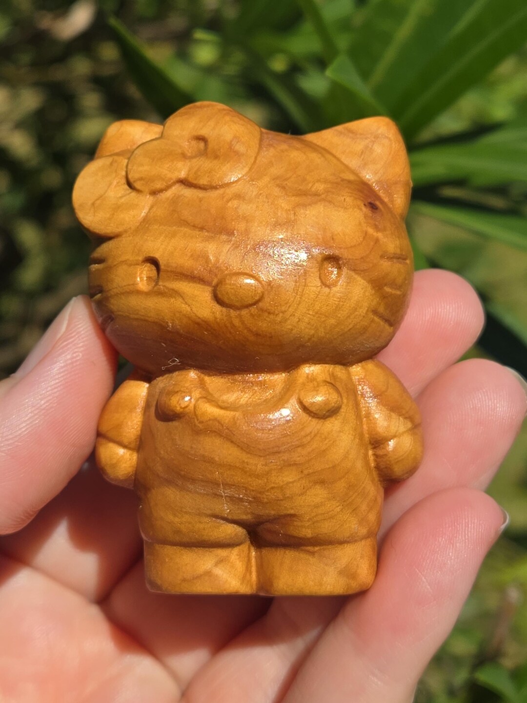 Hello Kitty, Wooden Hello Kitty Carving - Etsy