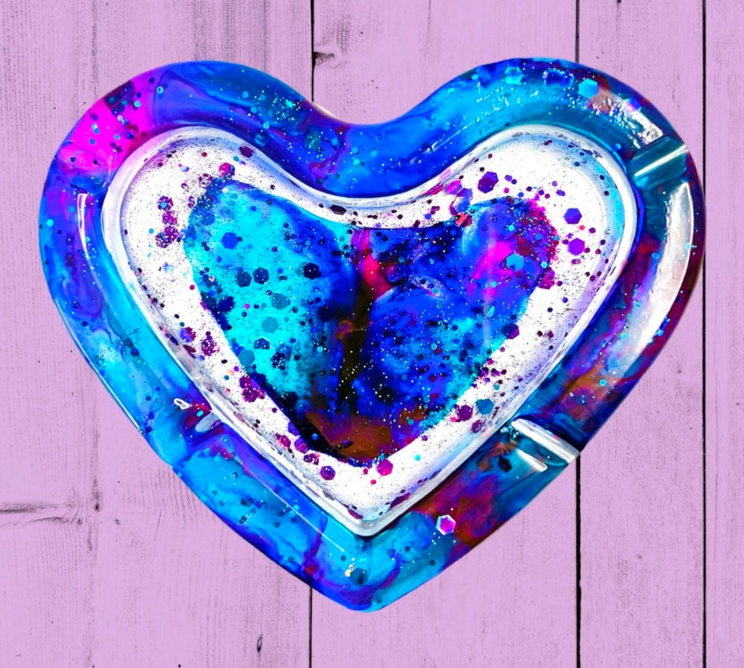 Galaxy Heart Shaped Ashtray | Cool Ashtray | Smoke Accessories | Space ...