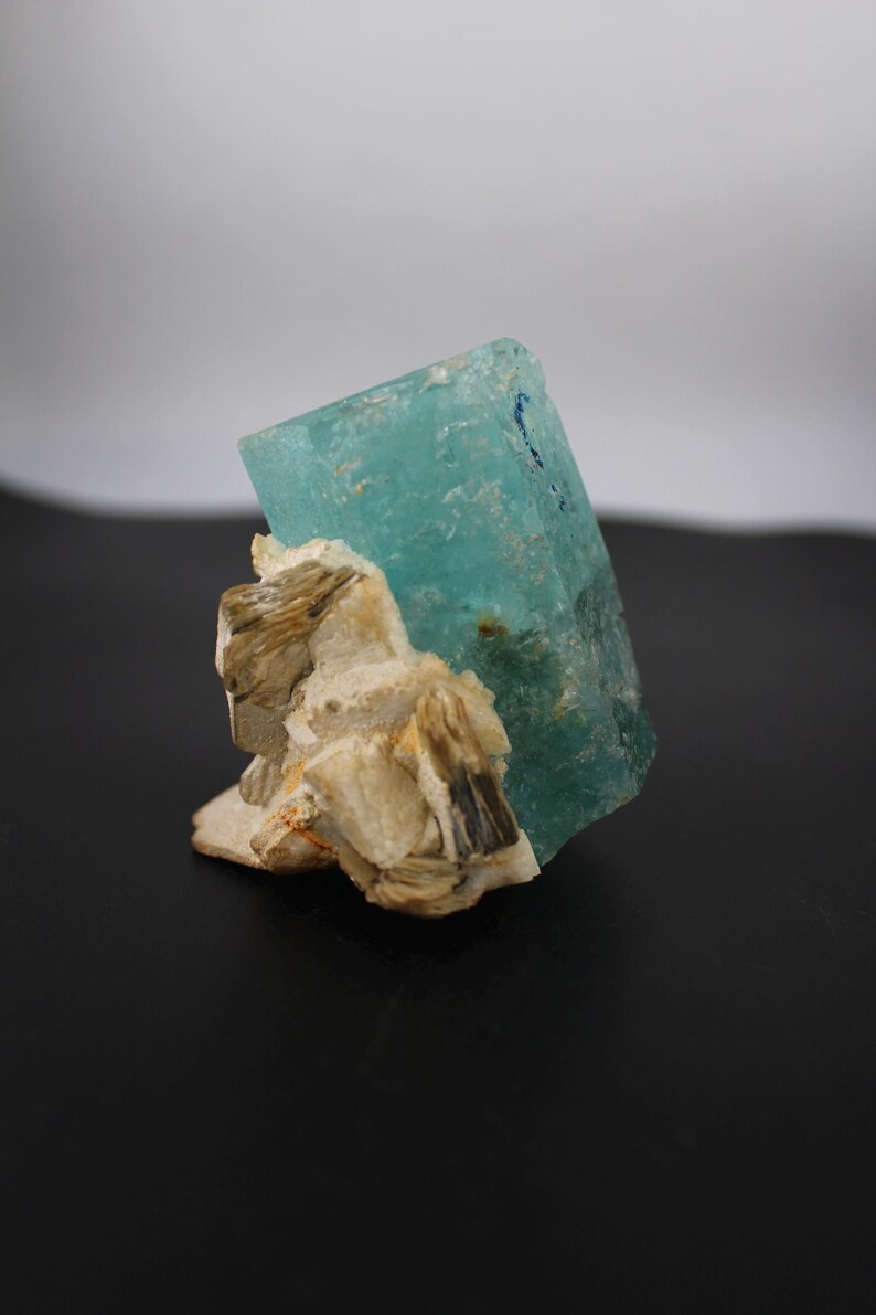 190 Gram Aquamarine Crystal Combine With Mica and Quartz Specimen - Etsy