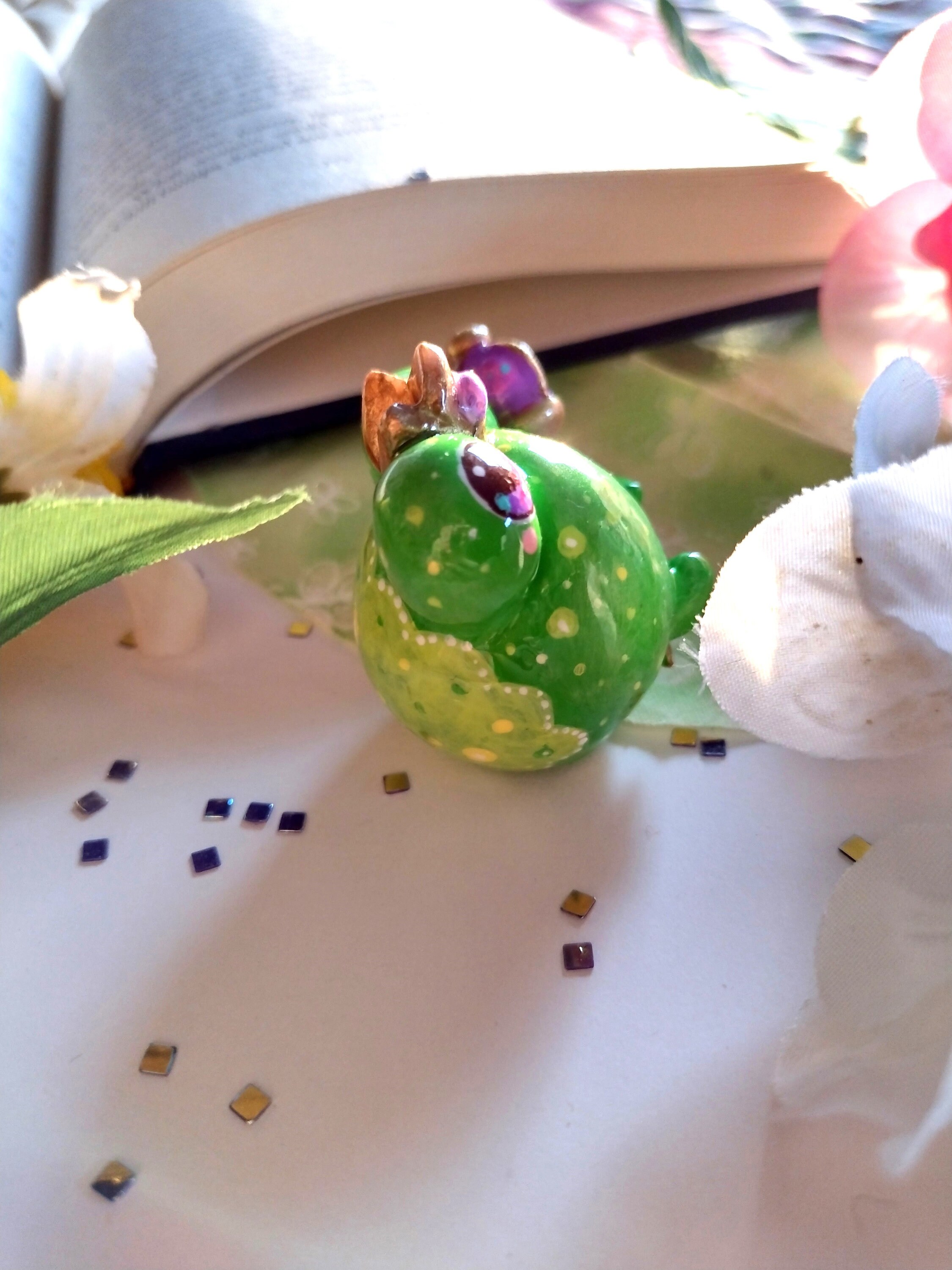 Majestic Queen of the Frogs Cute Art Collective Desk Friend Froggy Pet ...