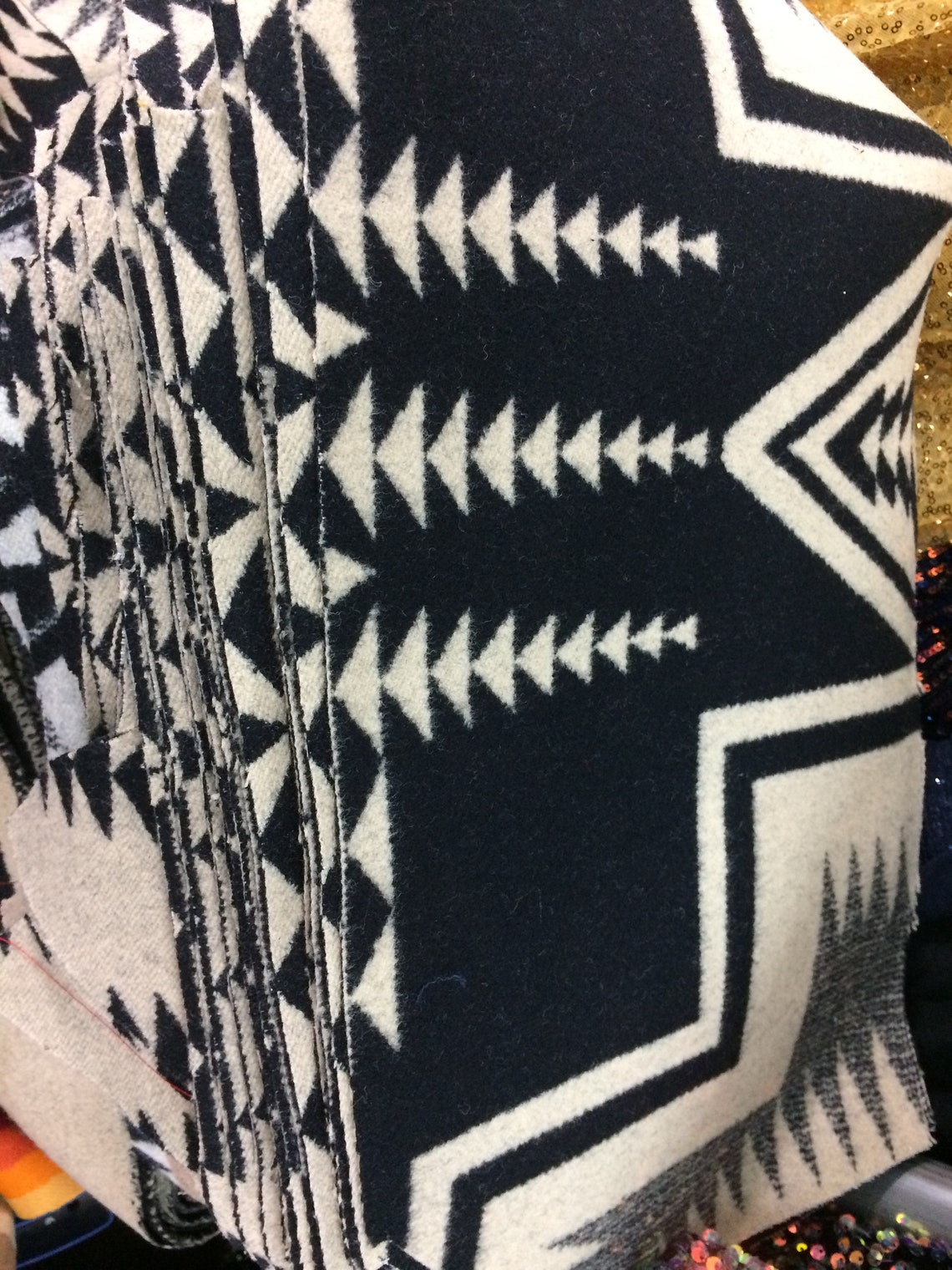 American Indian Aztec Navajo Wool per Cut per Pound Made in - Etsy