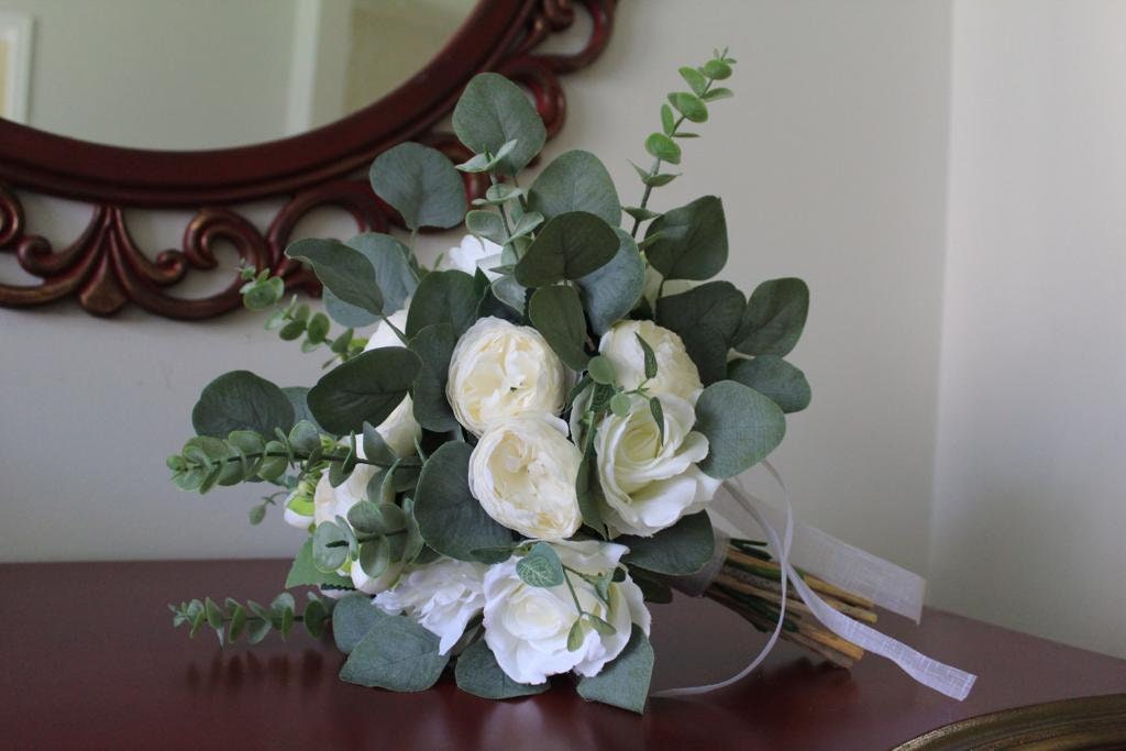 White ivory & Greenery Bouquet Wedding Bouquet Bridal - Etsy
