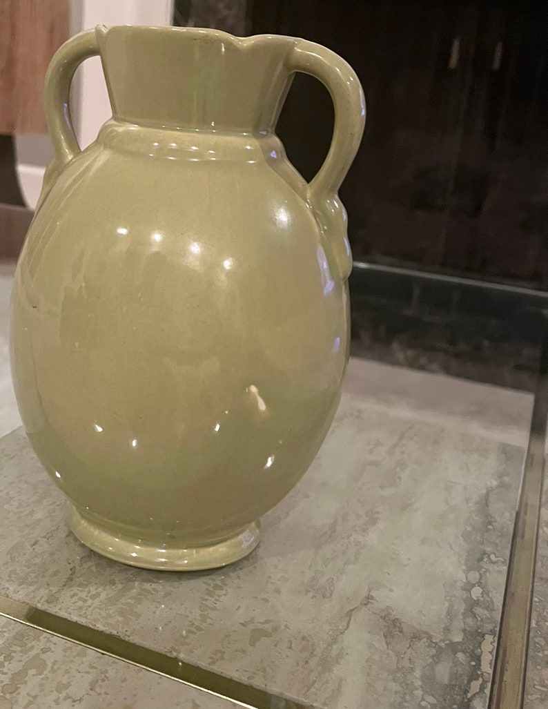 Red Wing Pottery Vase Magnolia Pattern Double Handled Light Green ...