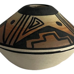 Native American Style Pottery Vintage Small Bowl or Small Pot Signed - Etsy