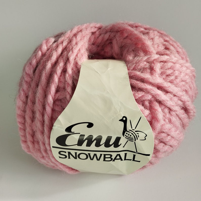 EMU Snowball Super Bulky Yarn 100g Pink 63/37% Wool / Acrylic 70.4m ...